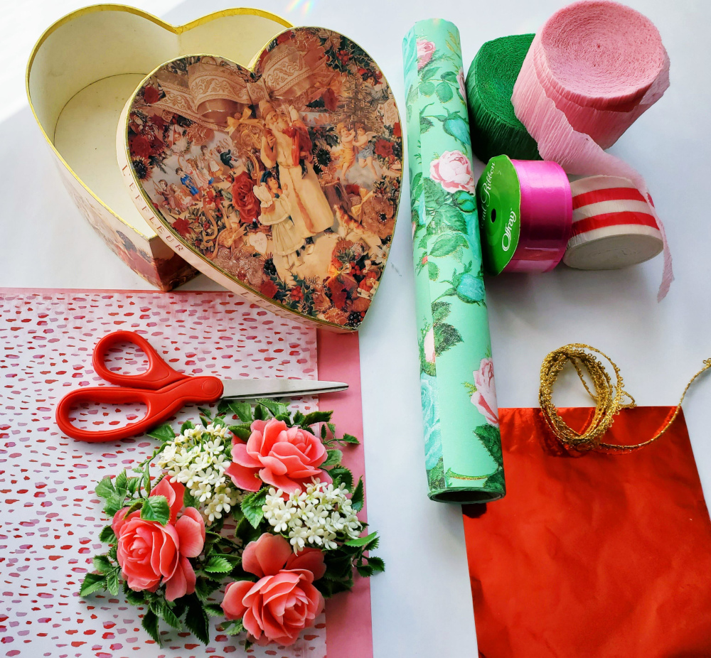 Vintage Inspired Valentine Candy Box - Janes Distractions