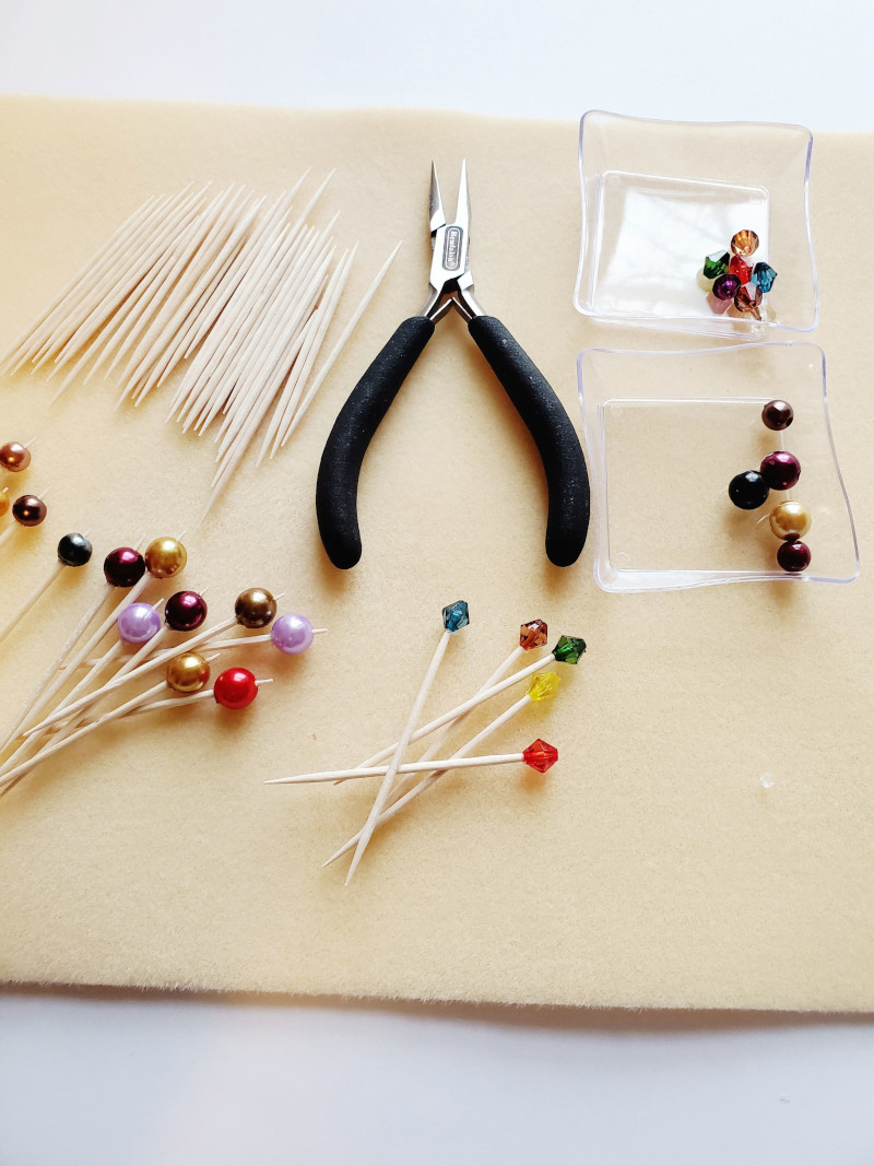 Easy to make cocktail picks - Janes Distractions