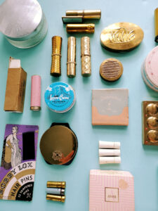 Collecting Vintage Cosmetics - Janes Distractions
