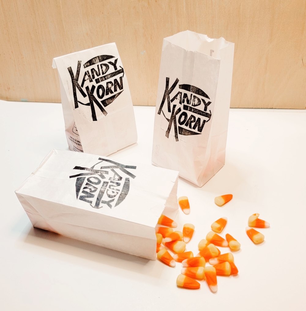 DIY Halloween Treat Bags - Janes Distractions